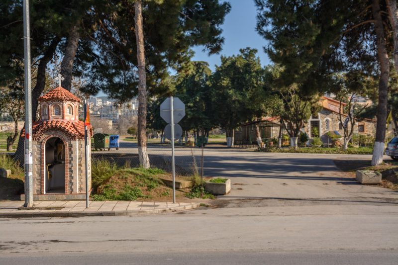 ΕΚΚΛΗΣΑΚΙ ΣΤΟ ΛΑΓΚΑΔΑ ΣΤΡΑΤΟΠΕΔΟ ΠΑΥΛΟΥ ΜΕΛΑ | Batzolis Θυρεός Stone