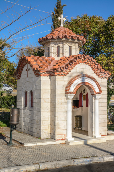 ΕΚΚΛΗΣΑΚΙ ΣΤΟ ΩΡΑΙΟΚΑΣΤΡΟ ΣΤΟΝ Ι.Ν. ΑΓ. ΓΑΛΗΝΗΣ | Batzolis Θυρεός Stone