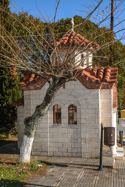 ΕΚΚΛΗΣΑΚΙ ΣΤΟ ΩΡΑΙΟΚΑΣΤΡΟ ΣΤΟΝ Ι.Ν. ΑΓ. ΓΑΛΗΝΗΣ | Batzolis Θυρεός Stone